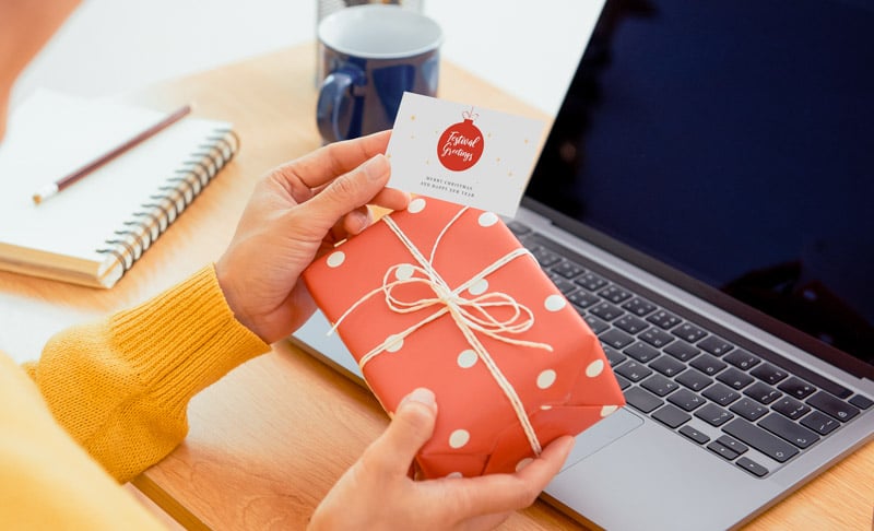 The Ultimate Guide to Employee Gifts: 60 Ideas for Every Budget