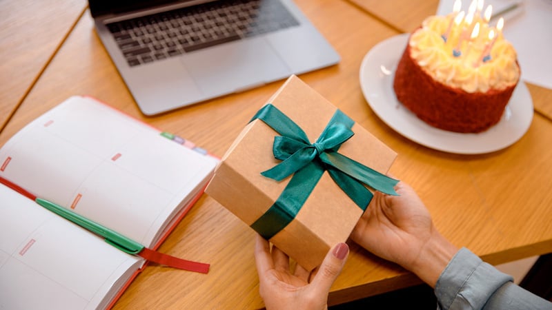 50 Thoughtful Birthday Messages for Employees to Boost Office Morale