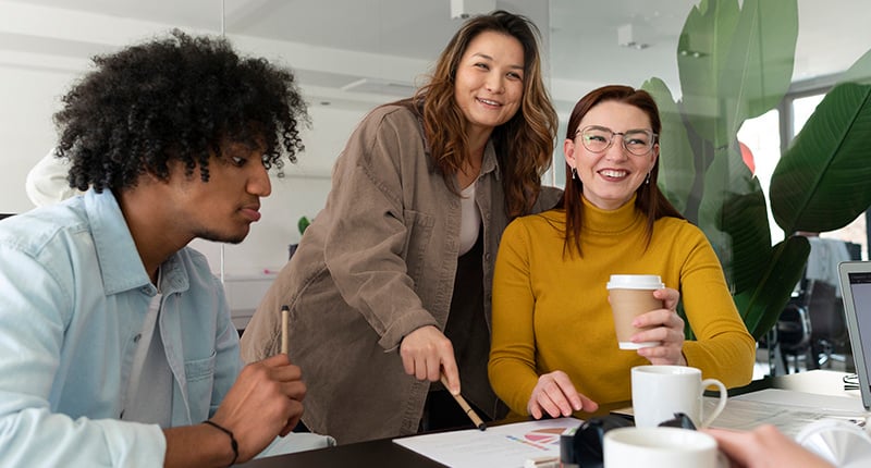 How to Tailor Recognition Programs to 5 Different Generations