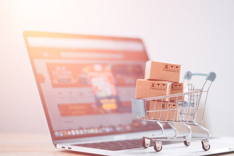 10 Reasons Why E-Commerce Plugins Fall Short for Employee Rewards